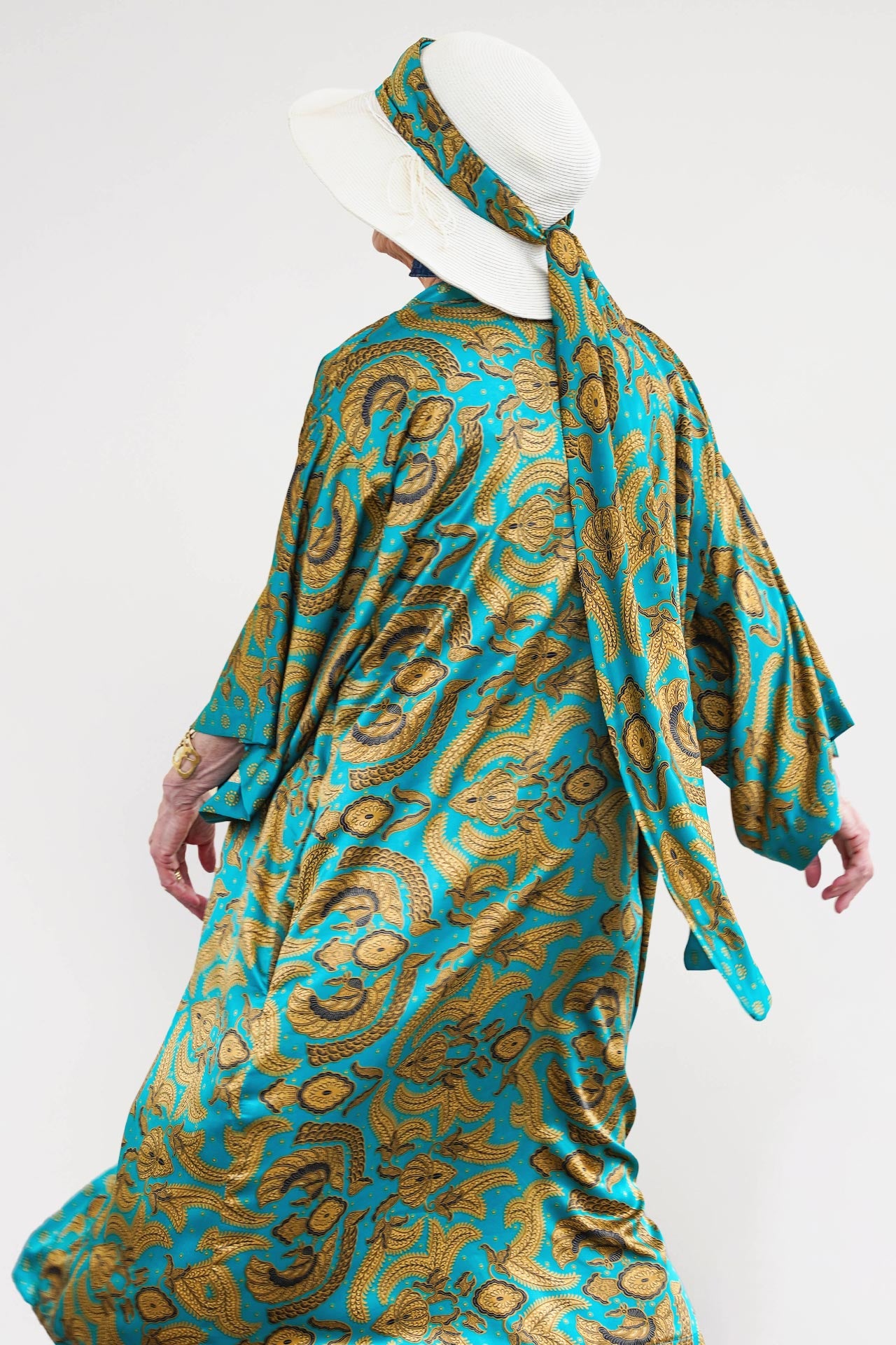 Feel the Magic - Tropical Island Wear - Rafikimono