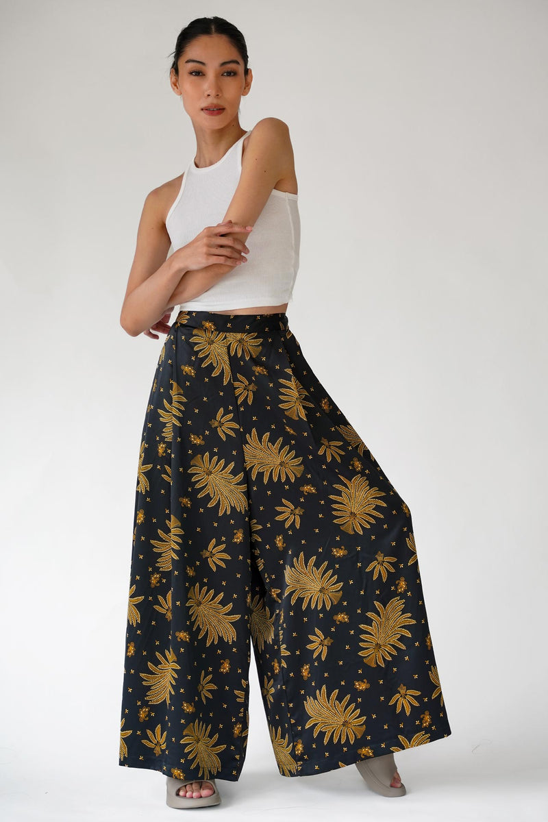 Noble Charm Gold Party Pants – Rafikimono