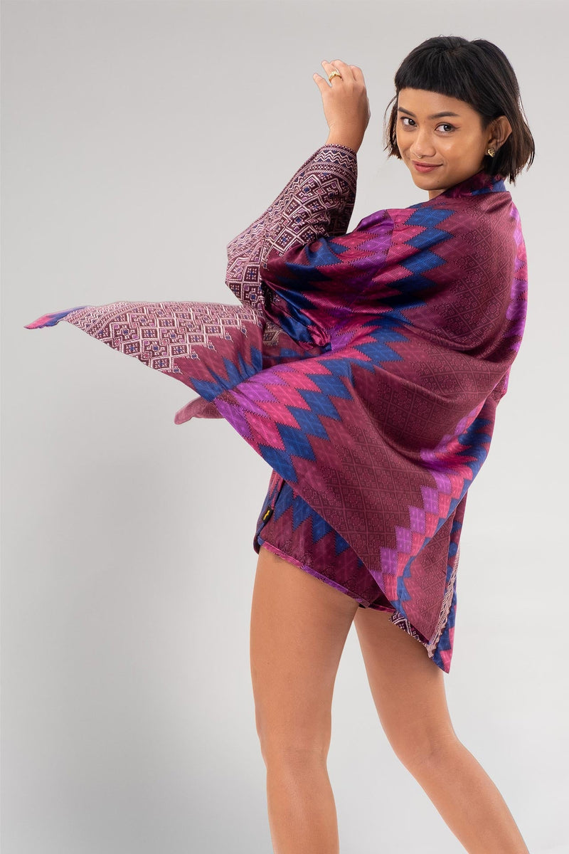 Aztec Berry Shorty – Rafikimono